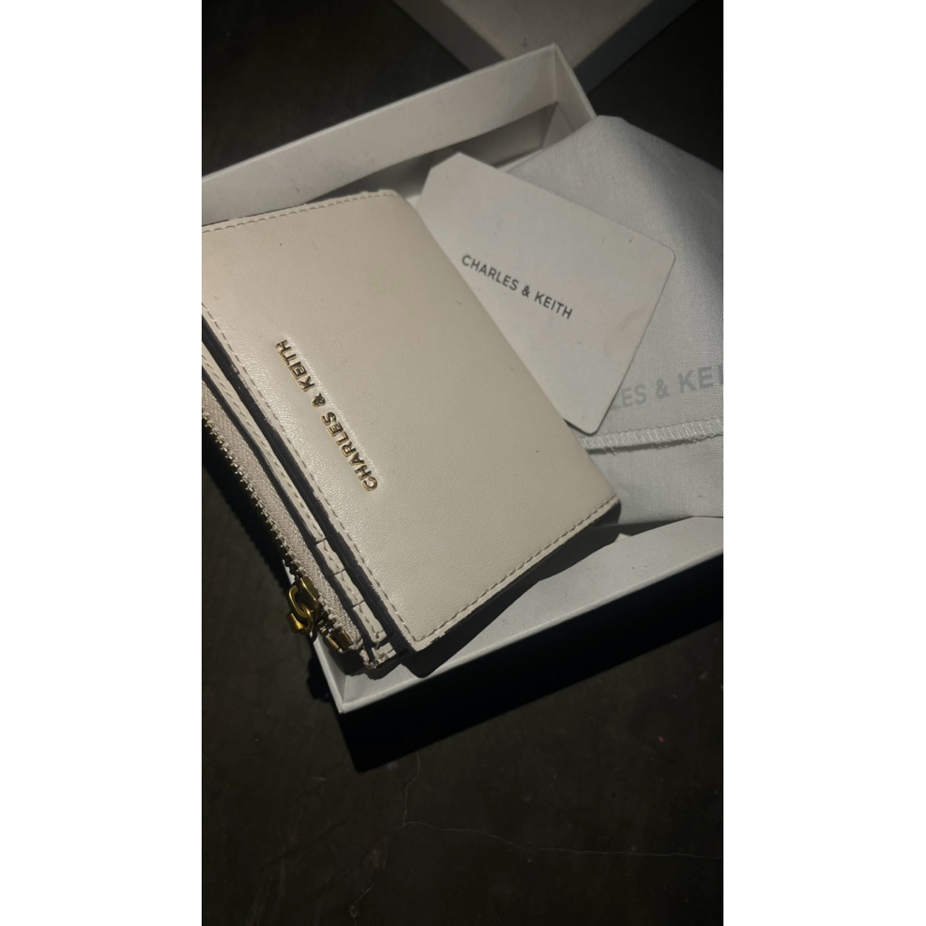 Jual DOMPET WANITA CK, CHARLES AND KEITH ORI 100% | Shopee Indonesia