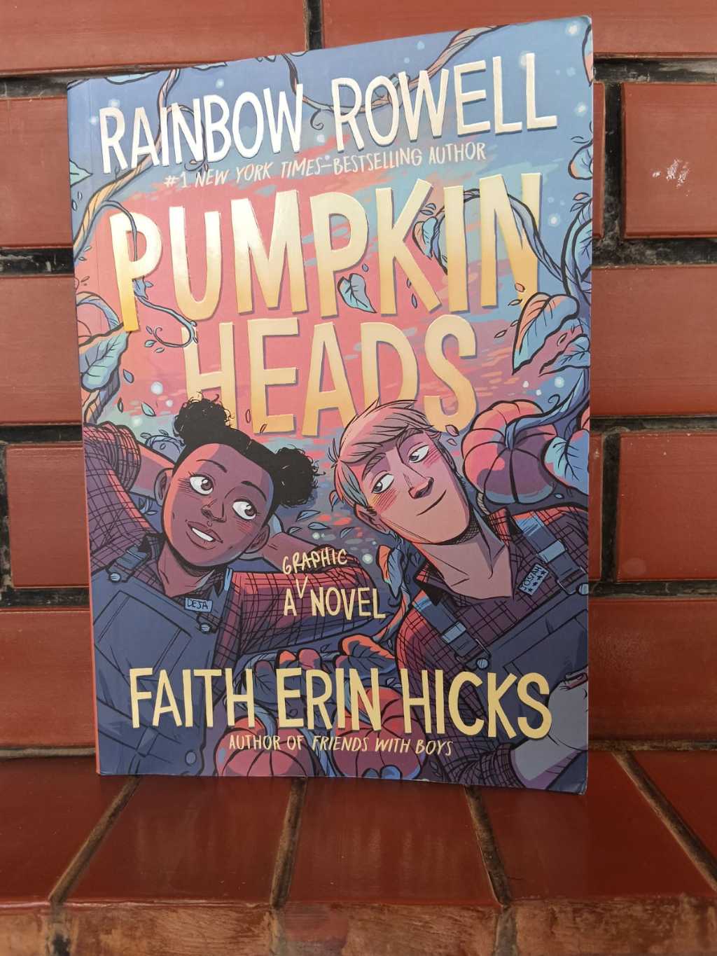 Jual Rainbow Rowell Pumpkin Heads Faith Erin Hicks Graphic Novel Bahasa ...