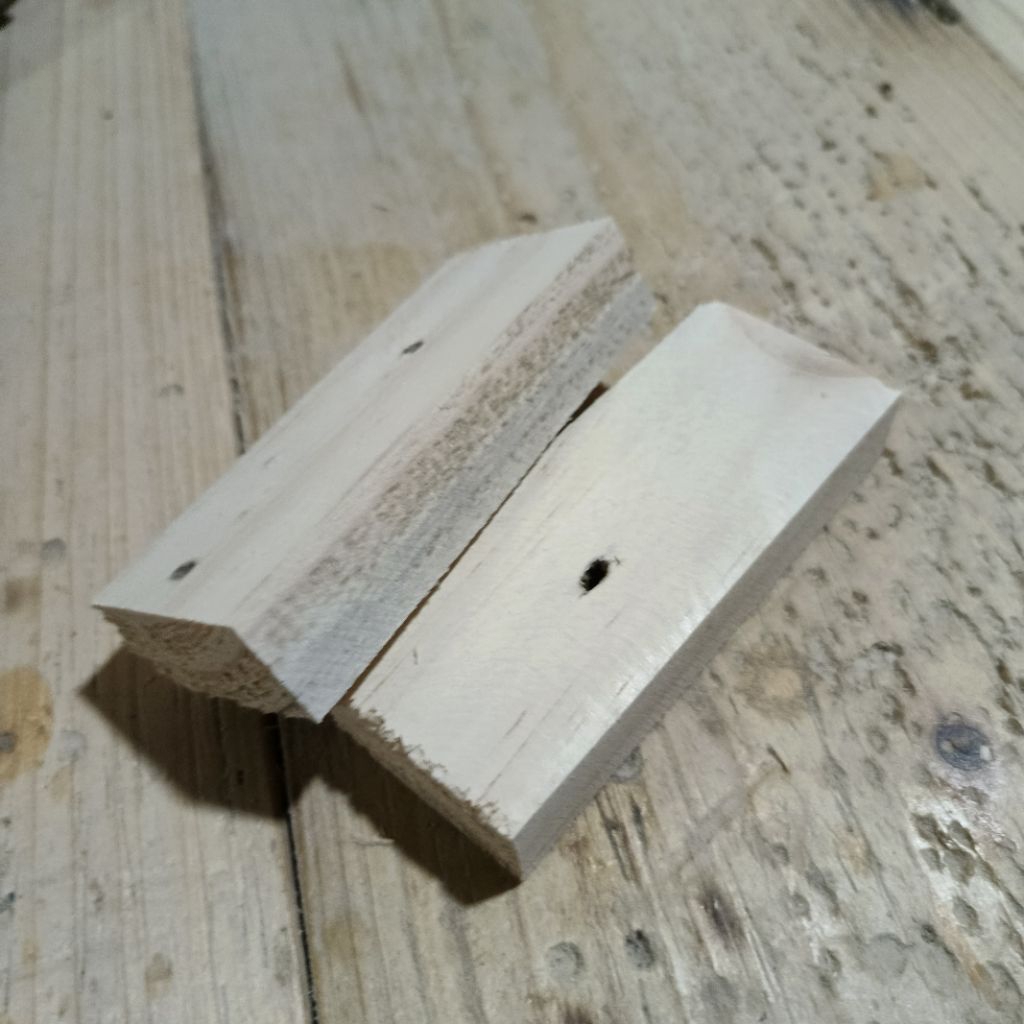 Jual Kayu reng ukuran 10x2x4 kayu balok jati belanda kondisi sudah ...