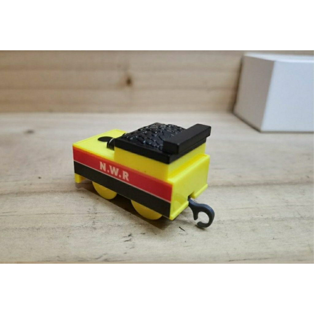 Jual Gashapon Capsule plarail Thomas and Friends Rebecca NWR train ...
