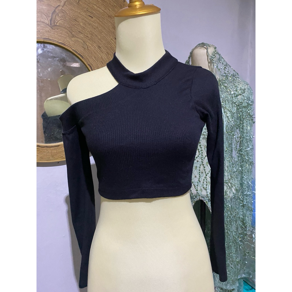 Jual CROP TOP HITAM | Shopee Indonesia