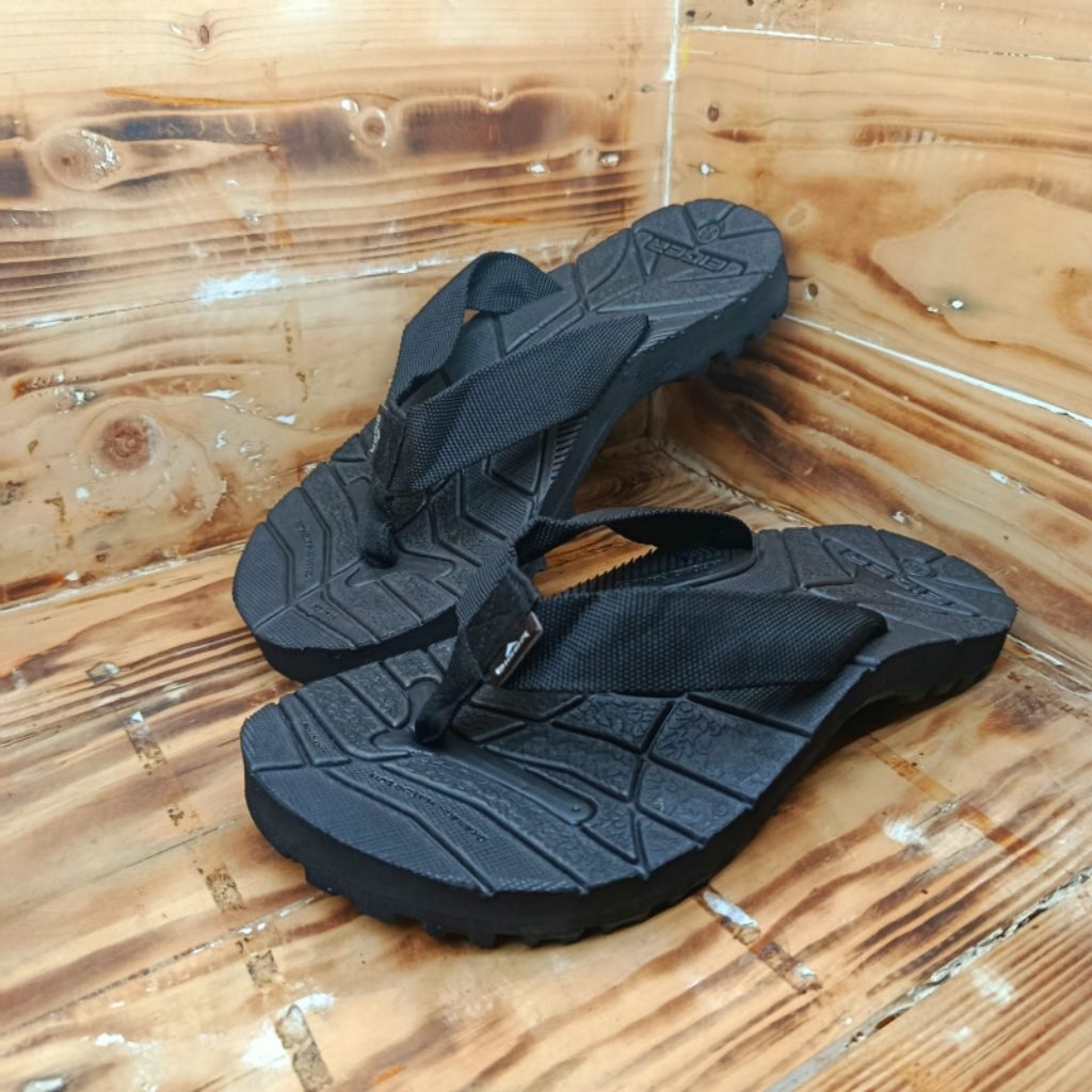 Jual sendal jepit gunung adventure peria wanita tali hitam polos ...