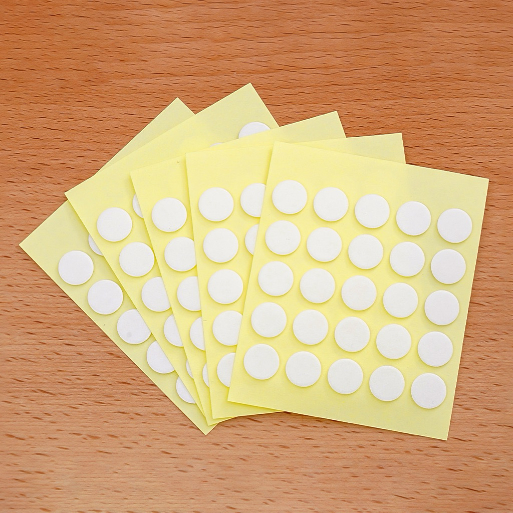 Jual (25Pcs) Double Tape Lem Stiker Tempelan Figure | Shopee Indonesia