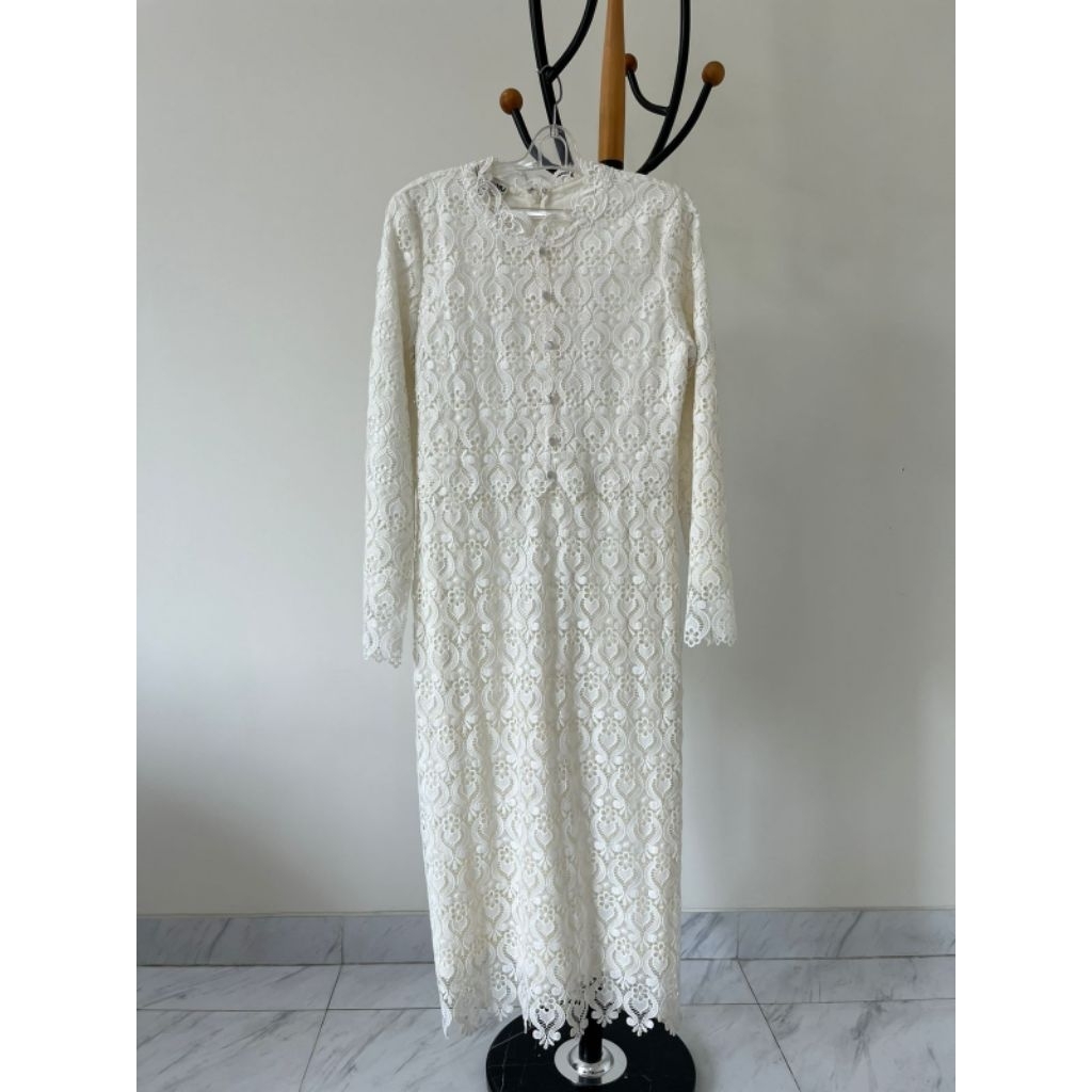 Jual Long Dress Brokat Putih Miu2 Fashion Import | Shopee Indonesia