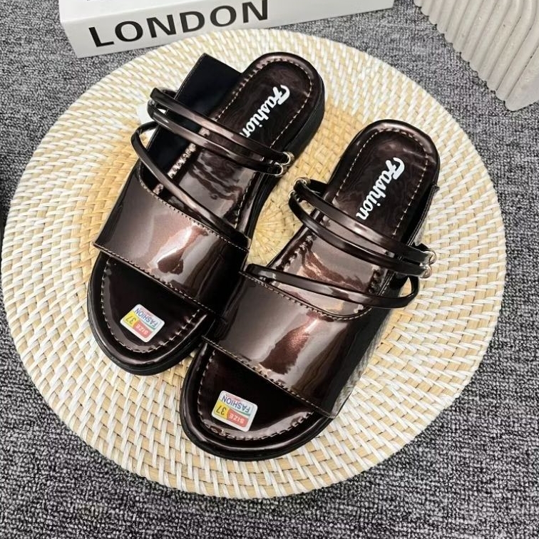 Jual Sandal Wanita Terbaru 2025 Platform Elegan Ringan Kekinian Korean ...