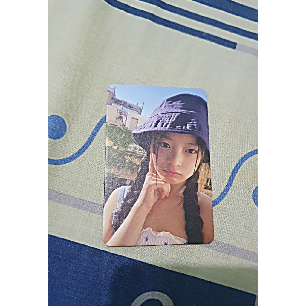 Jual PHOTOCARD HANNI BUCKET HAT(JANGAN DI CO! ) | Shopee Indonesia