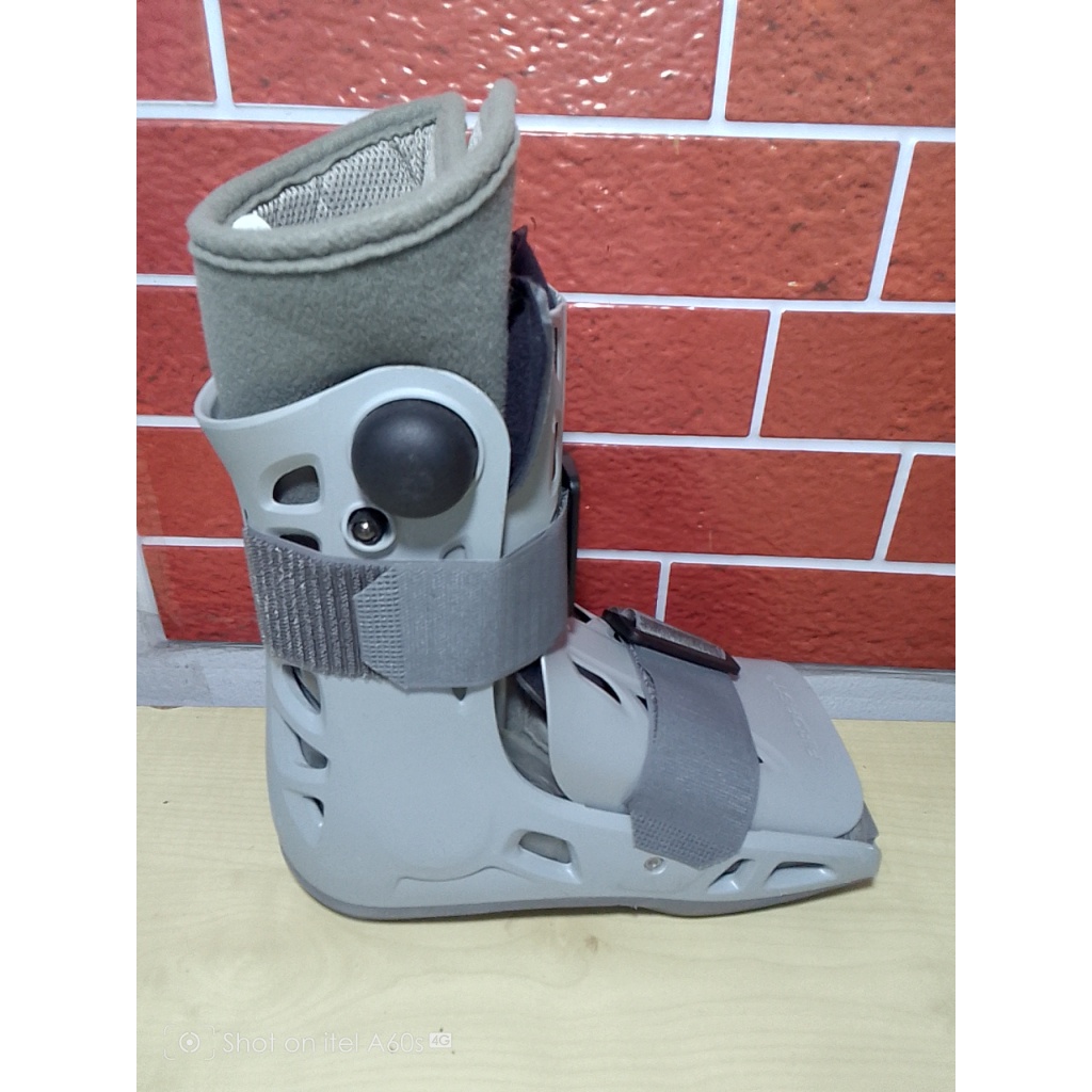 Jual Aircast SP Walker Brace / Walking Boot, Small | Shopee Indonesia