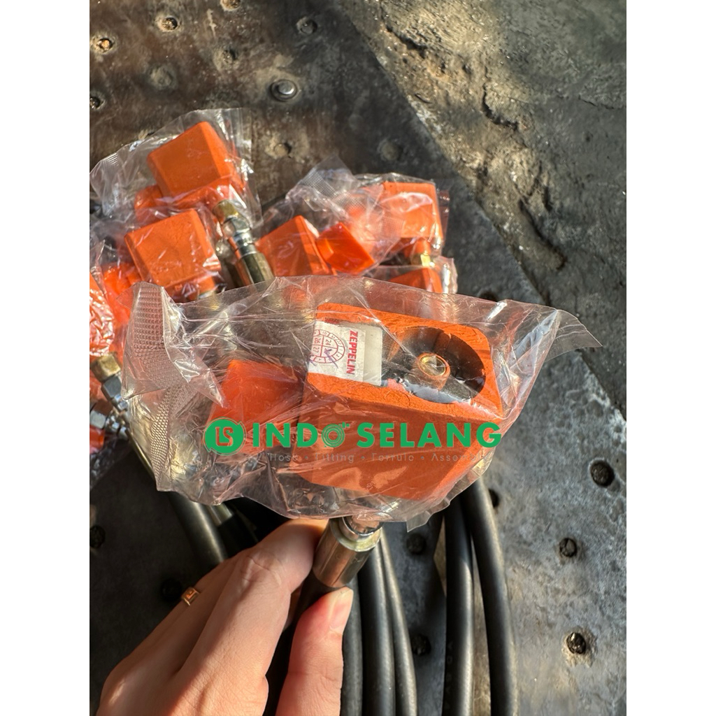 Jual SELANG GAS LPG PIGTAIL BRIDGESTONE BS TABUNG 3KG 5KG 12KG DRAT 1/2” PANJANG 1 METER ...