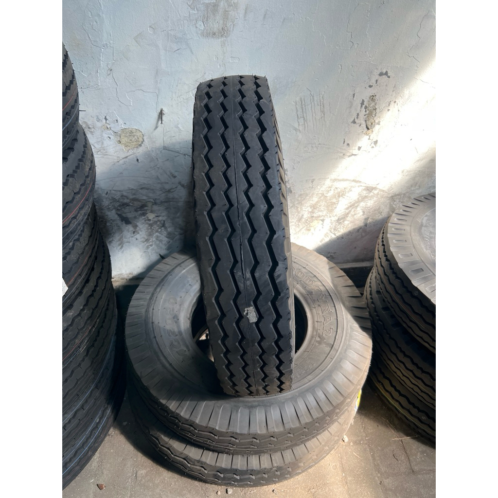 Jual Ban Truk Goodyear 750 R15 15 HMG2020 engkel | Shopee Indonesia