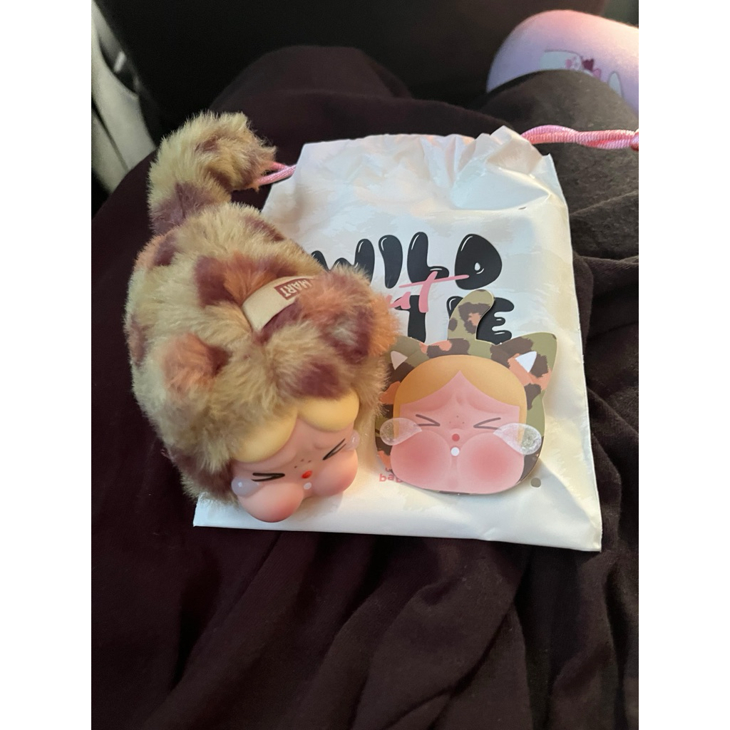 Jual Cry baby WBC Camo Cutie with BOX 100 persen POP MART | Shopee ...