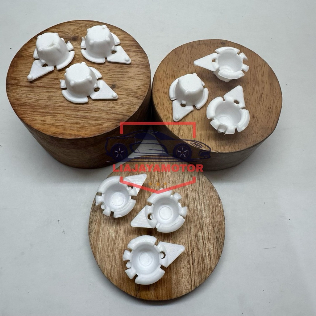 Jual Bushing Bush Bos Wiper Plastik Klip Wiper Suzuki Carry Futura ...