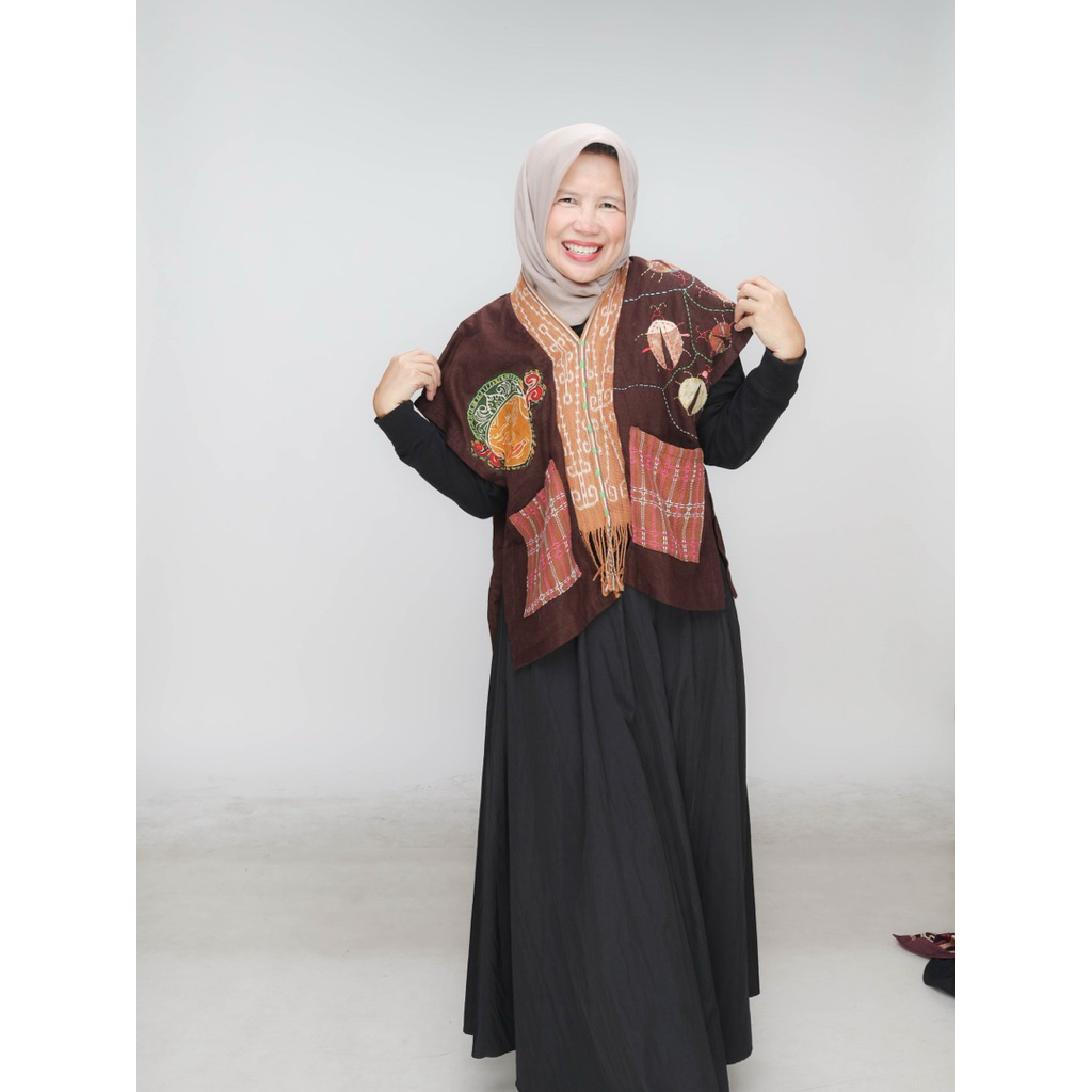 Jual Blus etnik katun linen dan tenun Dayak Kalimantan dengan aksen ...