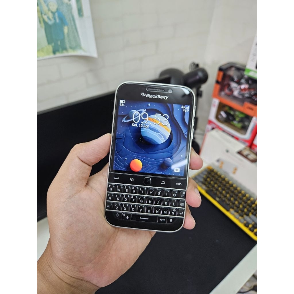Jual Blackberry Classic Q20 Black mulus istimewa Passport dallas Key 2 ...