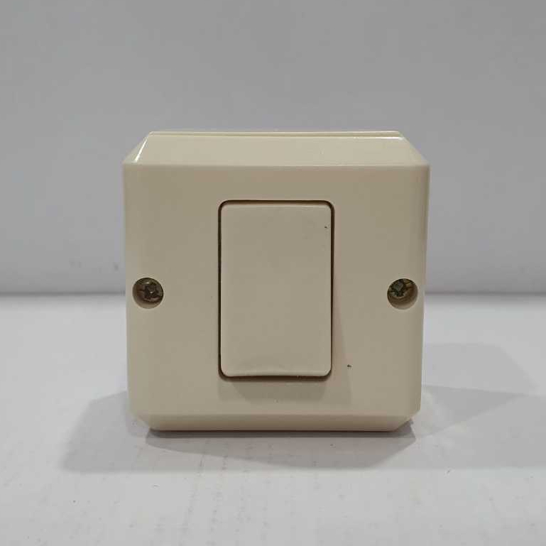 Jual Hensonic Saklar Lampu Switch Listrik Tunggal Timbul OB | Shopee ...