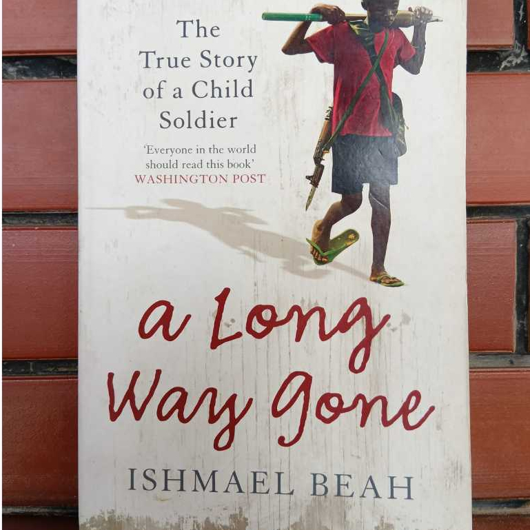 Jual A Long Way Gone: The True Story of a Child Soldier Ishmael Beah ...