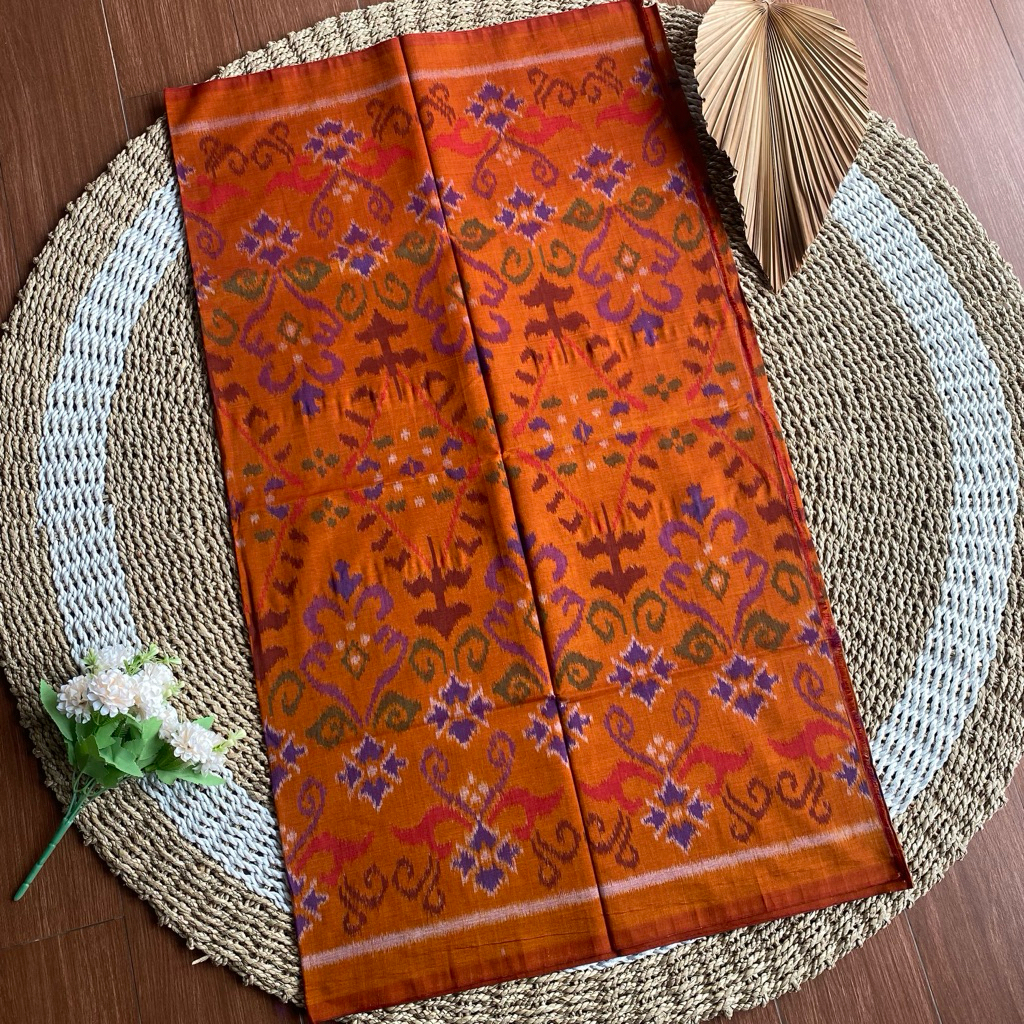 Jual KAIN TENUN ENDEK KHAS BALI MOTIF PATRA ORANGE GRINGSING | Shopee ...