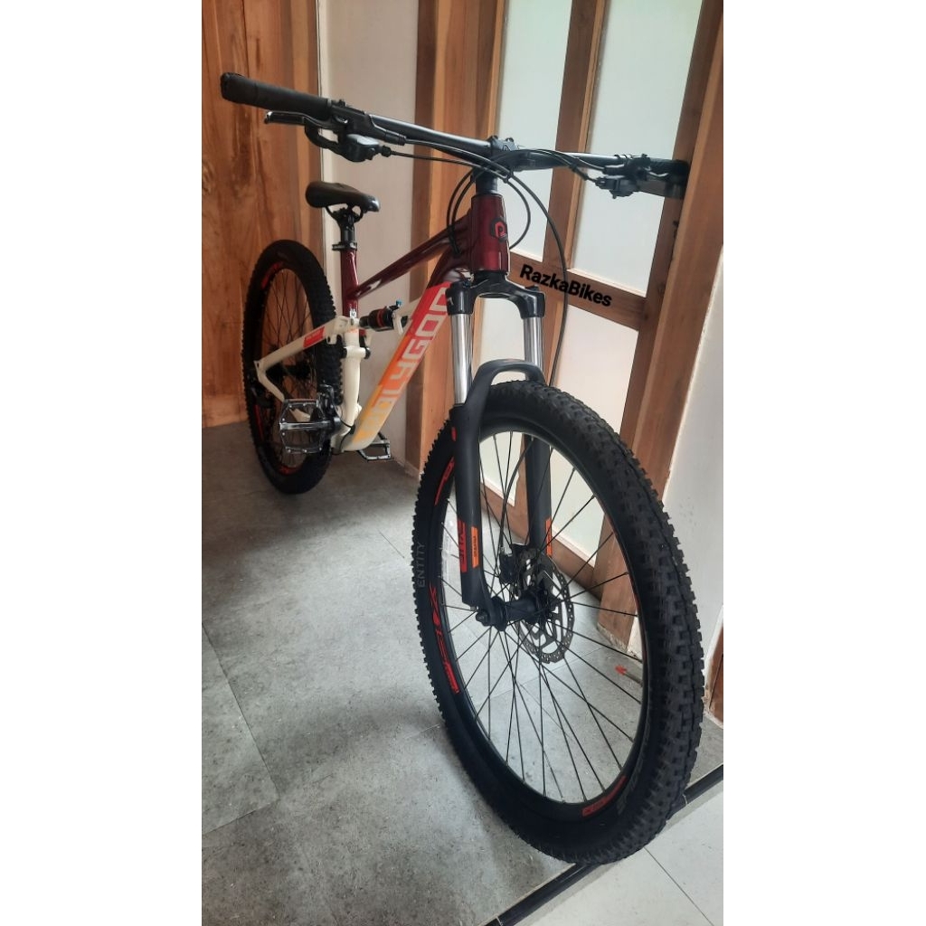 Jual Sepeda Polygon Siskiu D5 second | Shopee Indonesia