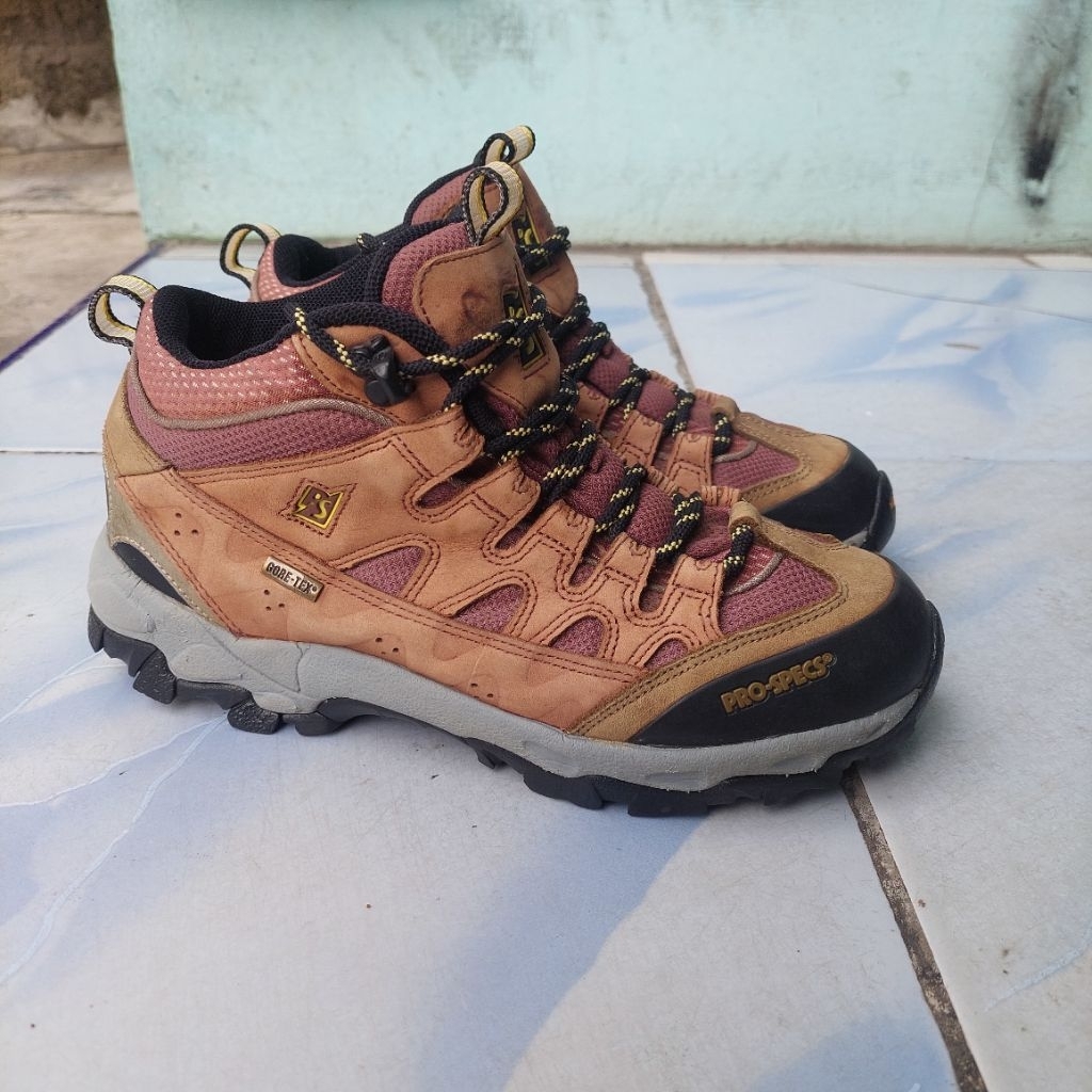 Jual pro-specs gore-tex vibram sepatu gunung outdoor hiking | Shopee ...