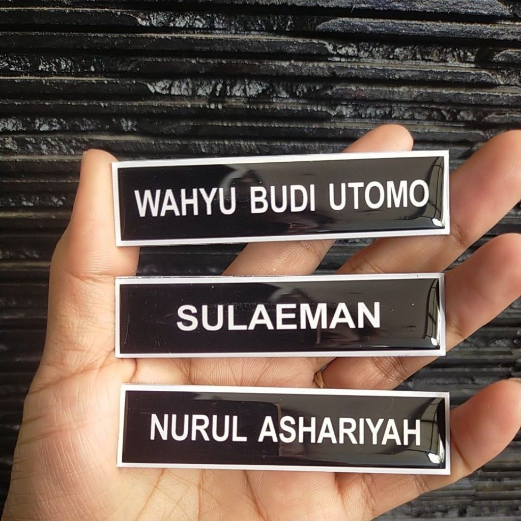 Jual Nama Dada/Name Tag glossy premium magnet/peniti | Shopee Indonesia