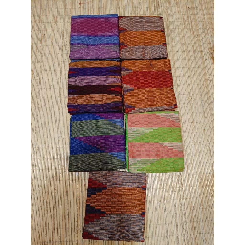Jual Kain Tenun Khas Bima-Dompu - Banyak Pilihan Warna & Motif | Shopee ...