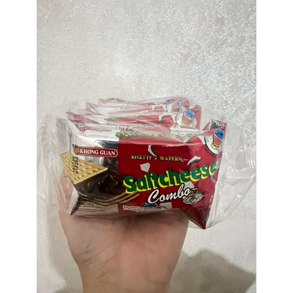 Jual Saltcheese combo cokelat biskuit 1 pack isi 10 bungkus | Shopee ...