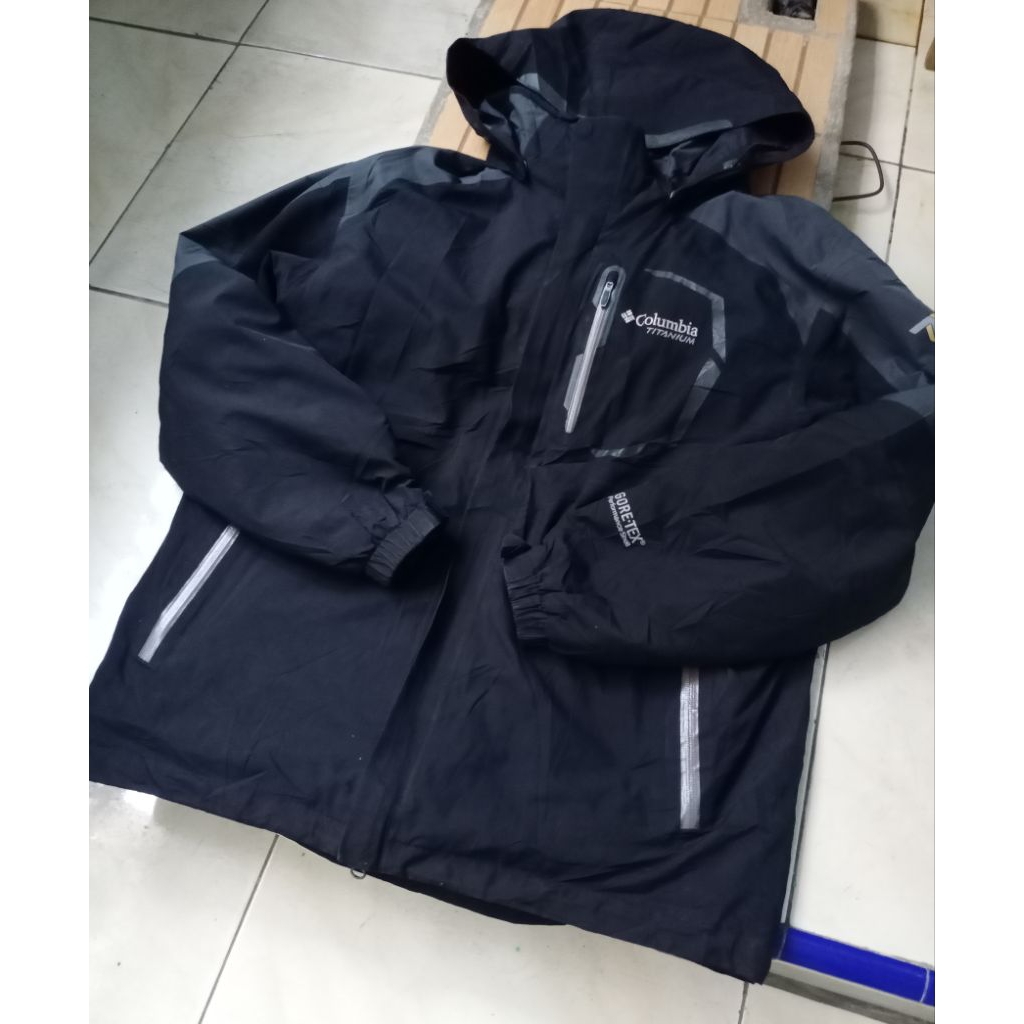Jual Columbia Titanium Goretex Jacket | Shopee Indonesia