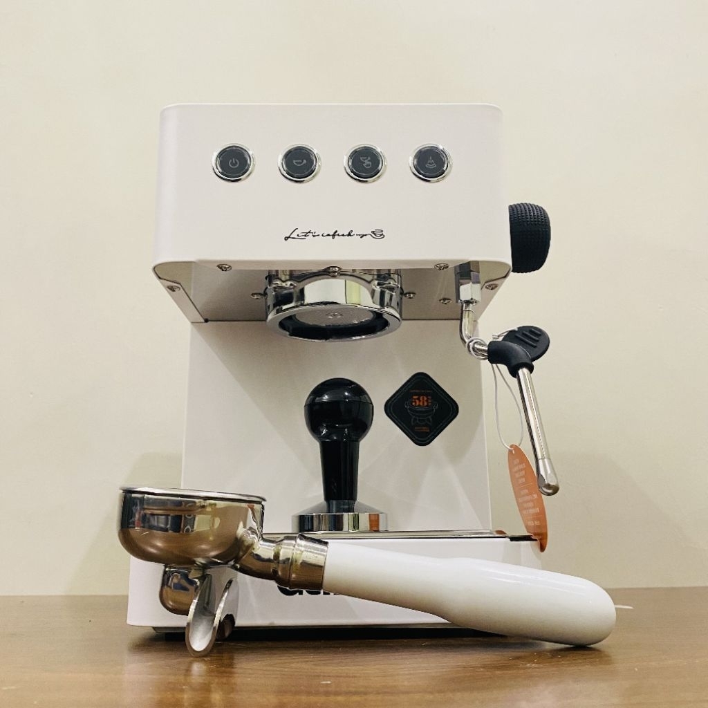 Jual Mesin Kopi Gemilai Espresso Coffee Maker Frothing 15 Bar 10A 1.7L CRM3005G | Shopee Indonesia