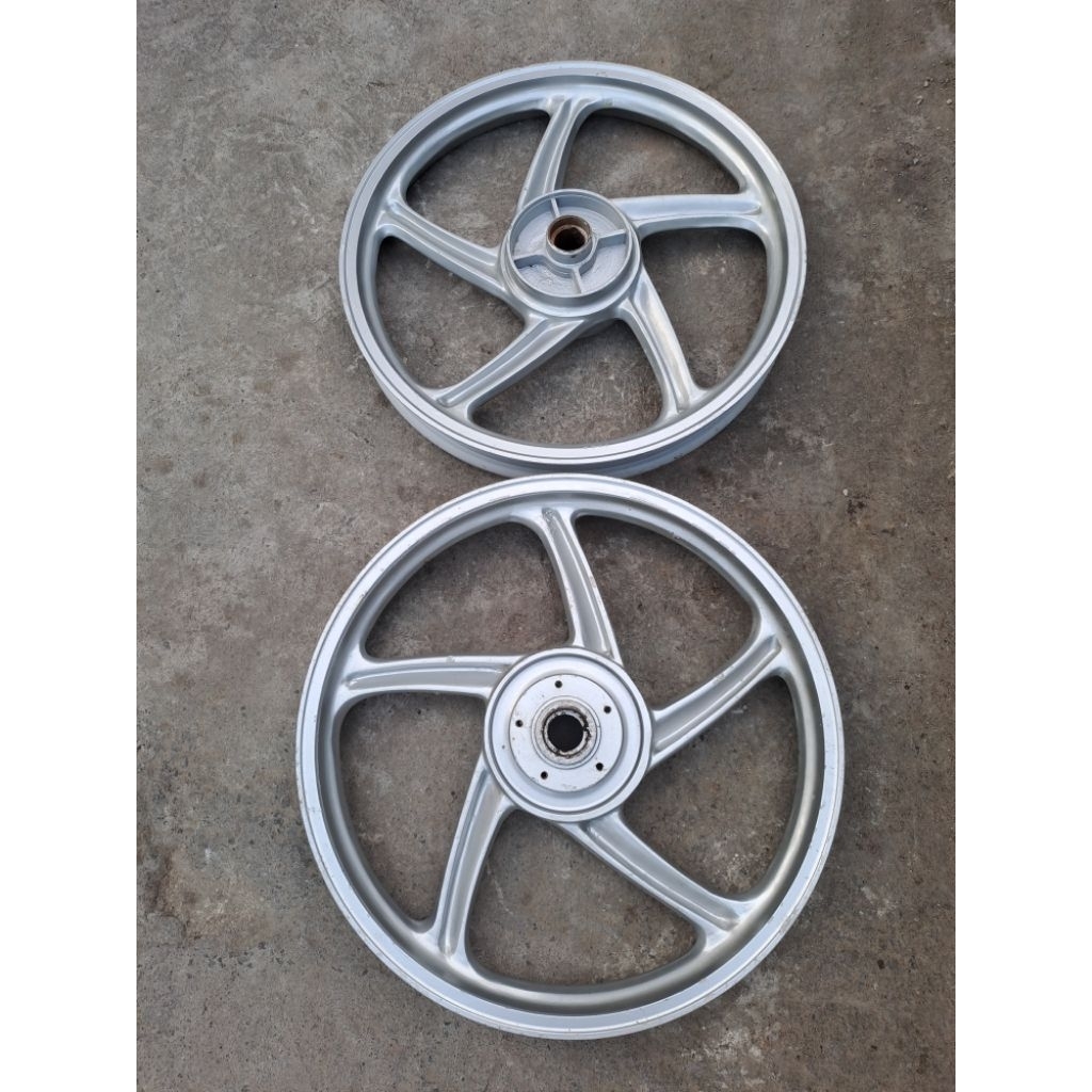 Jual velg pelek roda lawasan jadul nos baru stok lama honda supra100 ...