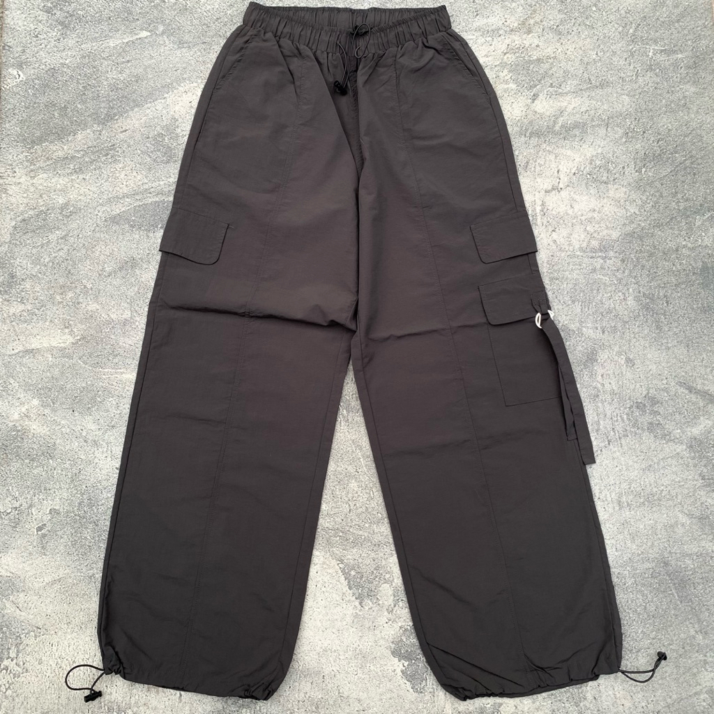 Jual JPN Baloon Cargo Pants (Nylon) | Shopee Indonesia