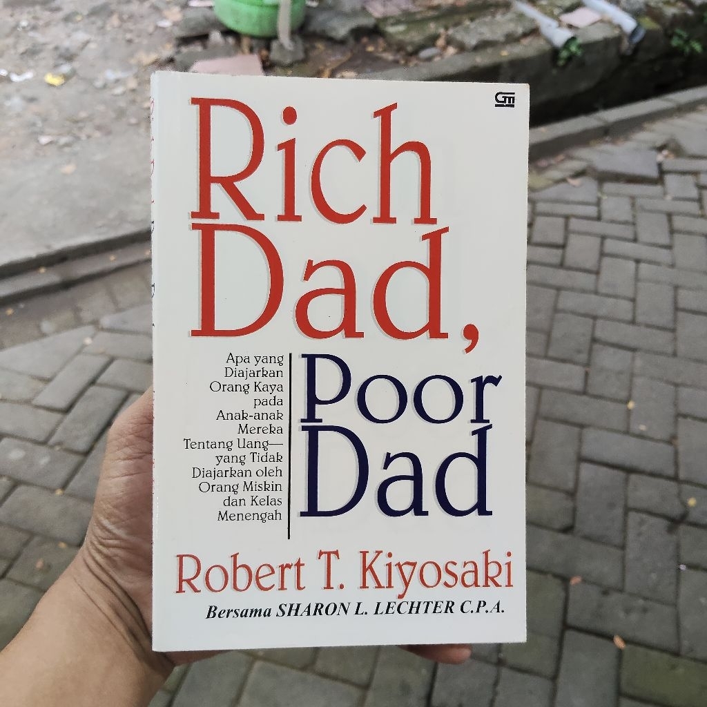 Jual Buku Original • Rich Dad Poor Dad / ROBERT KIYOSAKI | Shopee Indonesia