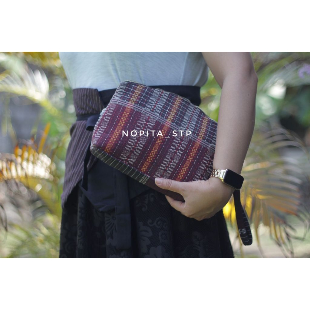 Jual Pouch Etnik Ulos Batak, Size: 27*5*17 (Nopita_Stp) | Shopee Indonesia