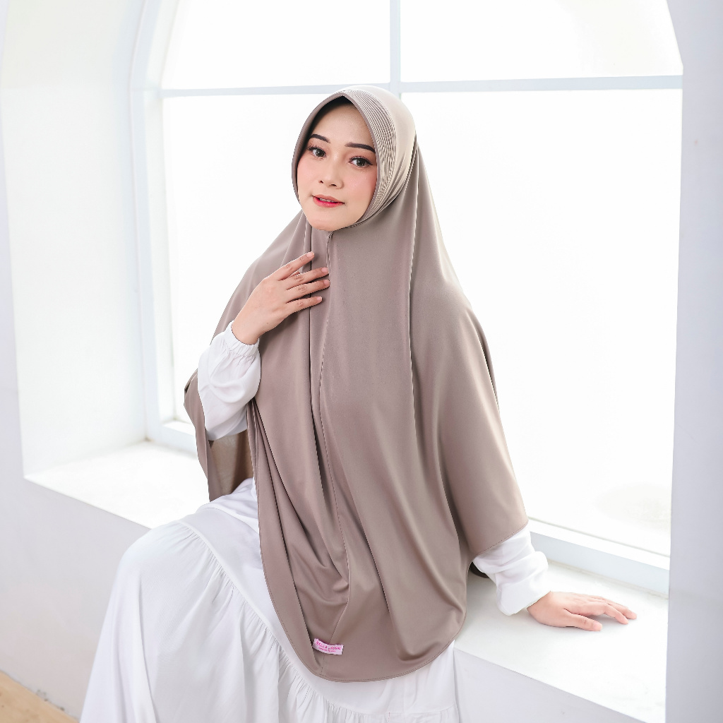Jual Bella Hijab - Hijab Bergo Instan Spandek Jersey Premium Emma XL ...