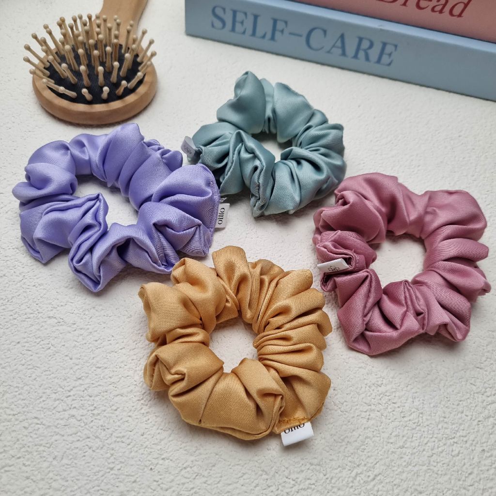 Jual Momo Korean Satin Scrunchie Premium /ikat rambut/ karet rambut ...