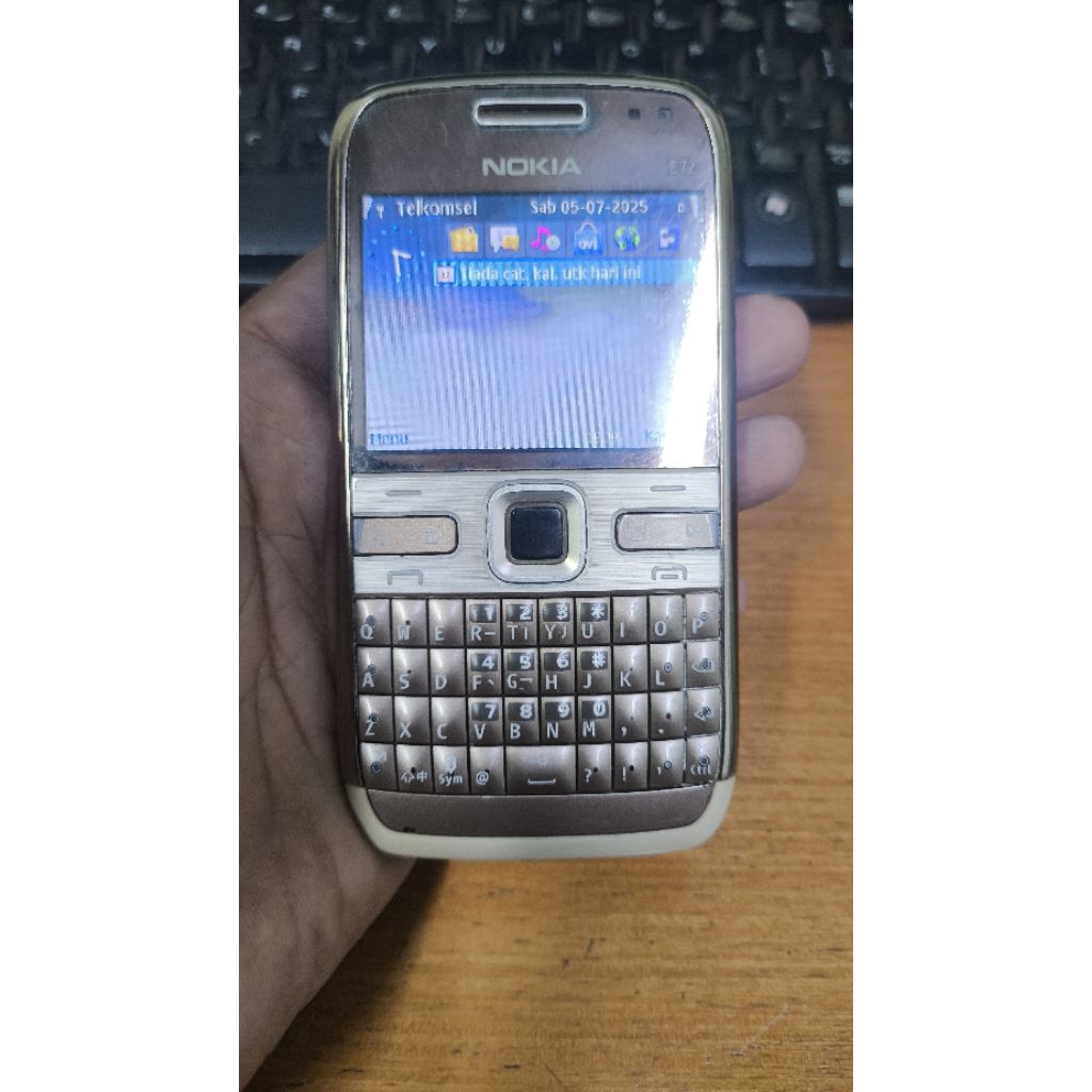 Jual Nokia E72 Gold All Operator | Shopee Indonesia
