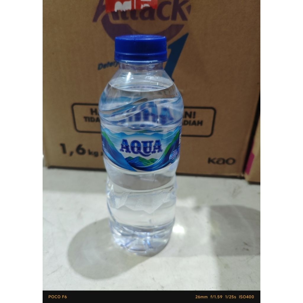 Jual air mineral Aqua 330 ml | Shopee Indonesia