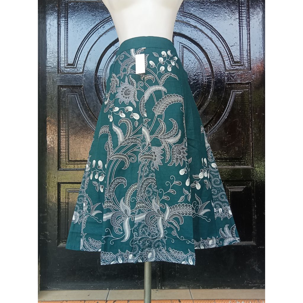 Jual Rok Batik Viral 7/8 Kekinian Model Pecah 8 Sarung Aslii | Shopee ...