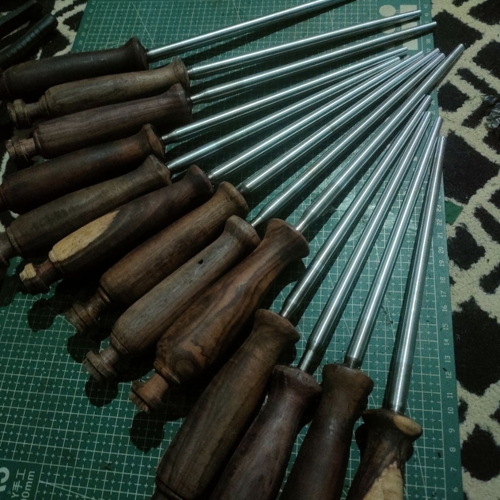 Jual Pengasah Pisau Stik Kristal Honing Gagang Custom Besi Steel Alat ...