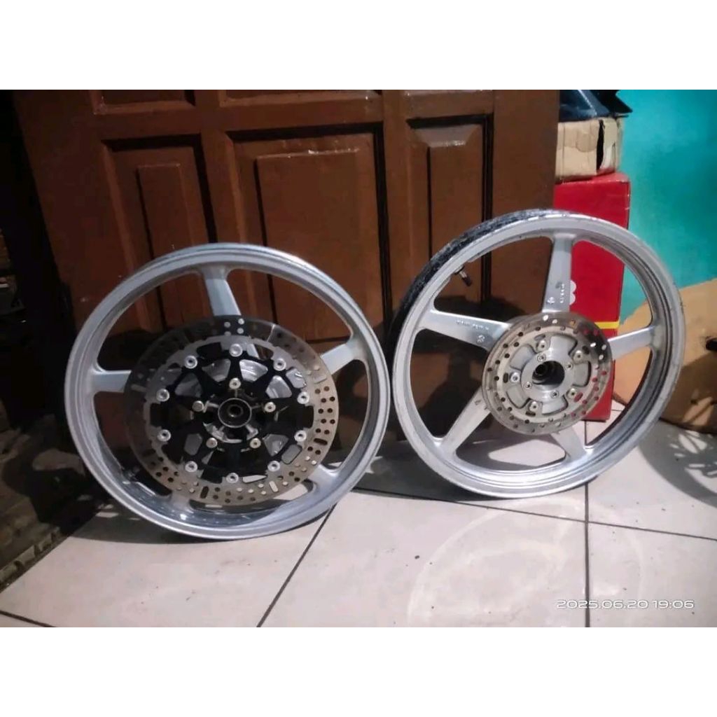 Jual Velg Vixion old modif double disk PNP MX-King | Shopee Indonesia