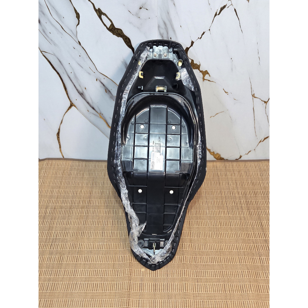 Jual Jok Motor Aerox Lama Siap Pasang I Jok Yamaha Aerox Old Kulit ...