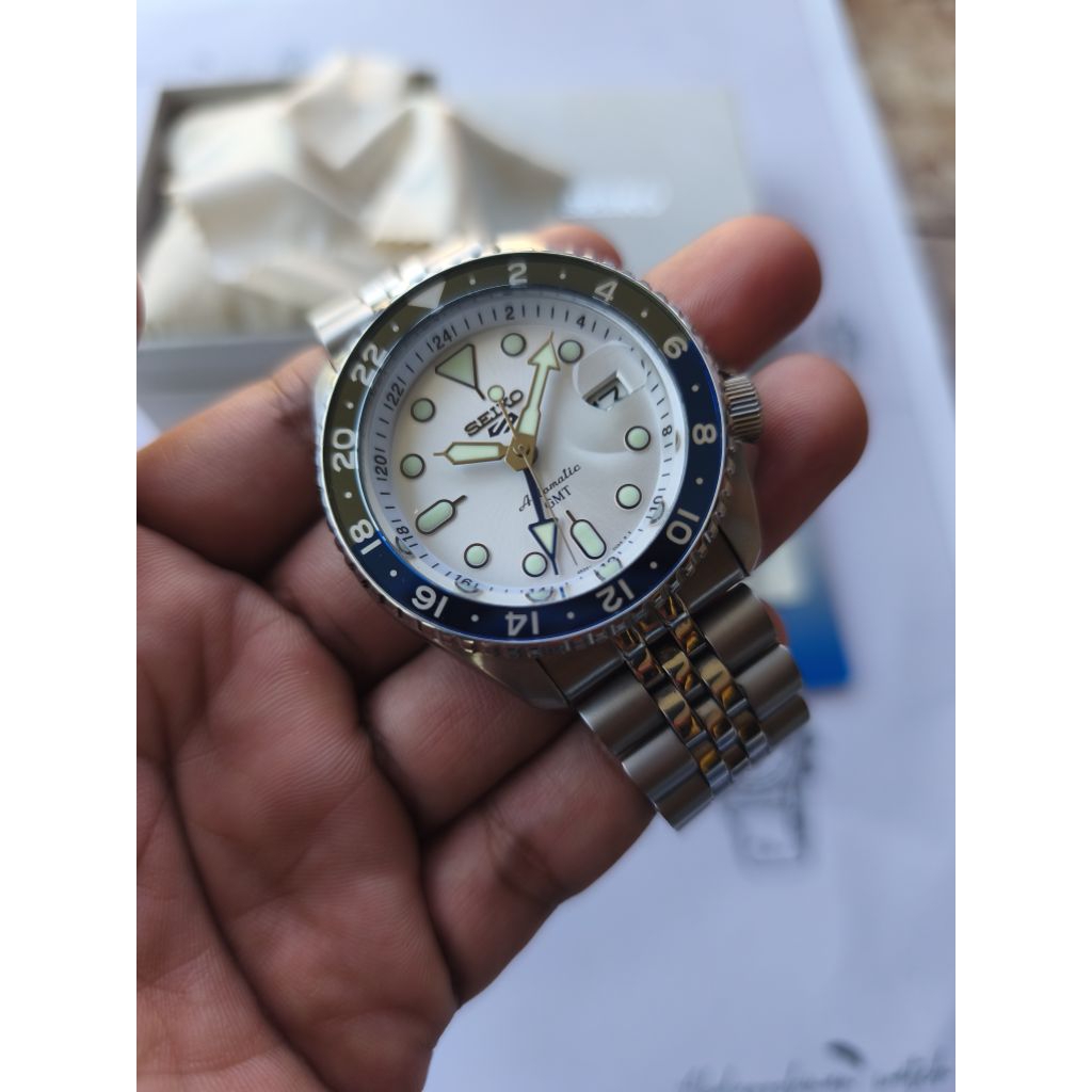Jual Seiko gmt albino putih ssk033k1 original no minus | Shopee Indonesia