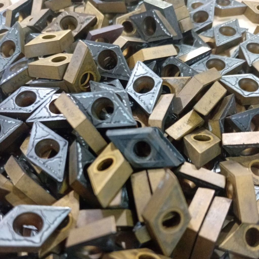 Jual INSERT DCMT 11T304 CARBIDE BEKAS LAYAK PAKAI | Shopee Indonesia