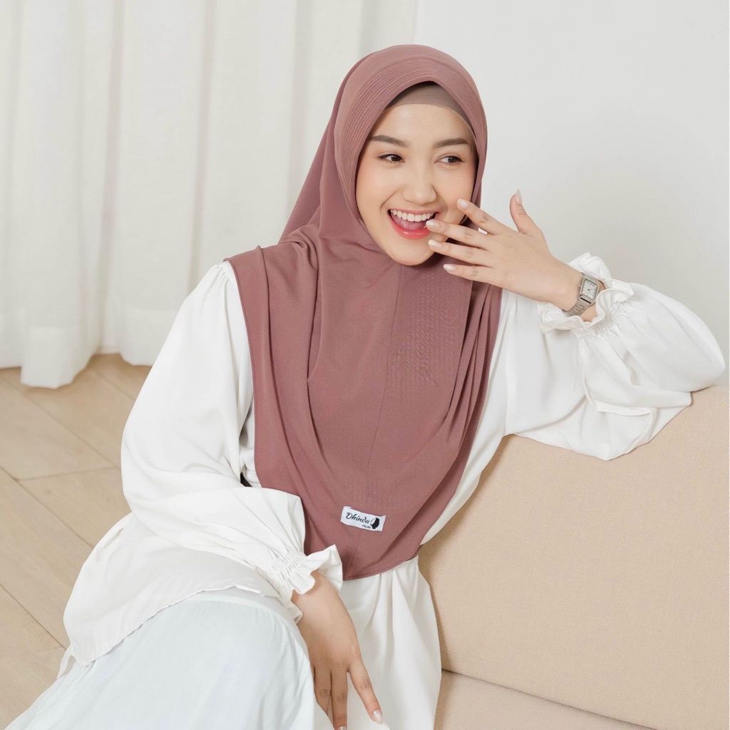 Jual Dhinda Hijab - Daily Hijab Pet Instan Jersey Ity Size L | Shopee ...