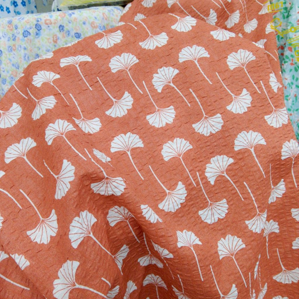 Jual Kain Katun Crinkle Motif Daun Ginkgo Warna Coklat Tua – Bahan Unik ...