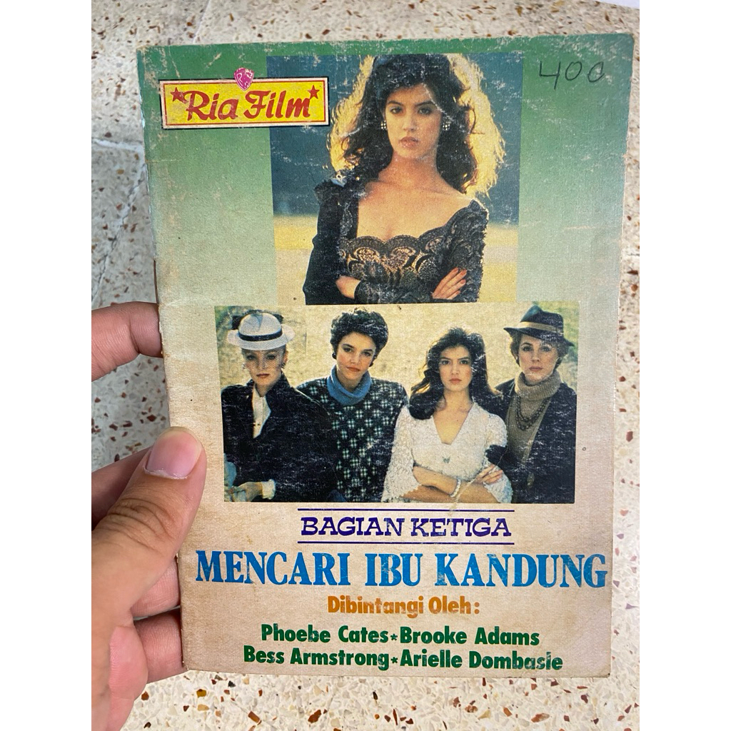 Jual BUKU RIA FILM MENCARI IBU KANDUNG KETIGA | Shopee Indonesia