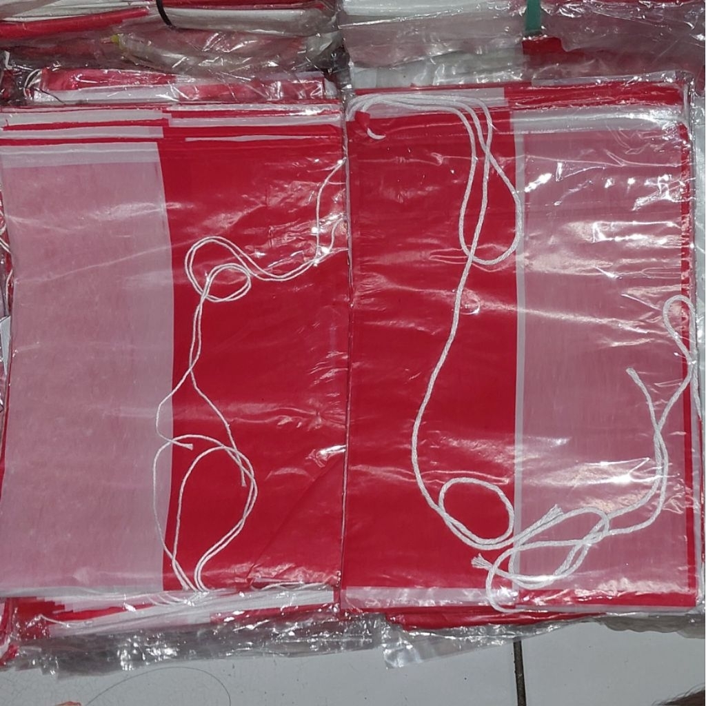 Jual Bendera merah putih plastik plus tali 3 meter/Bendera Renteng ...