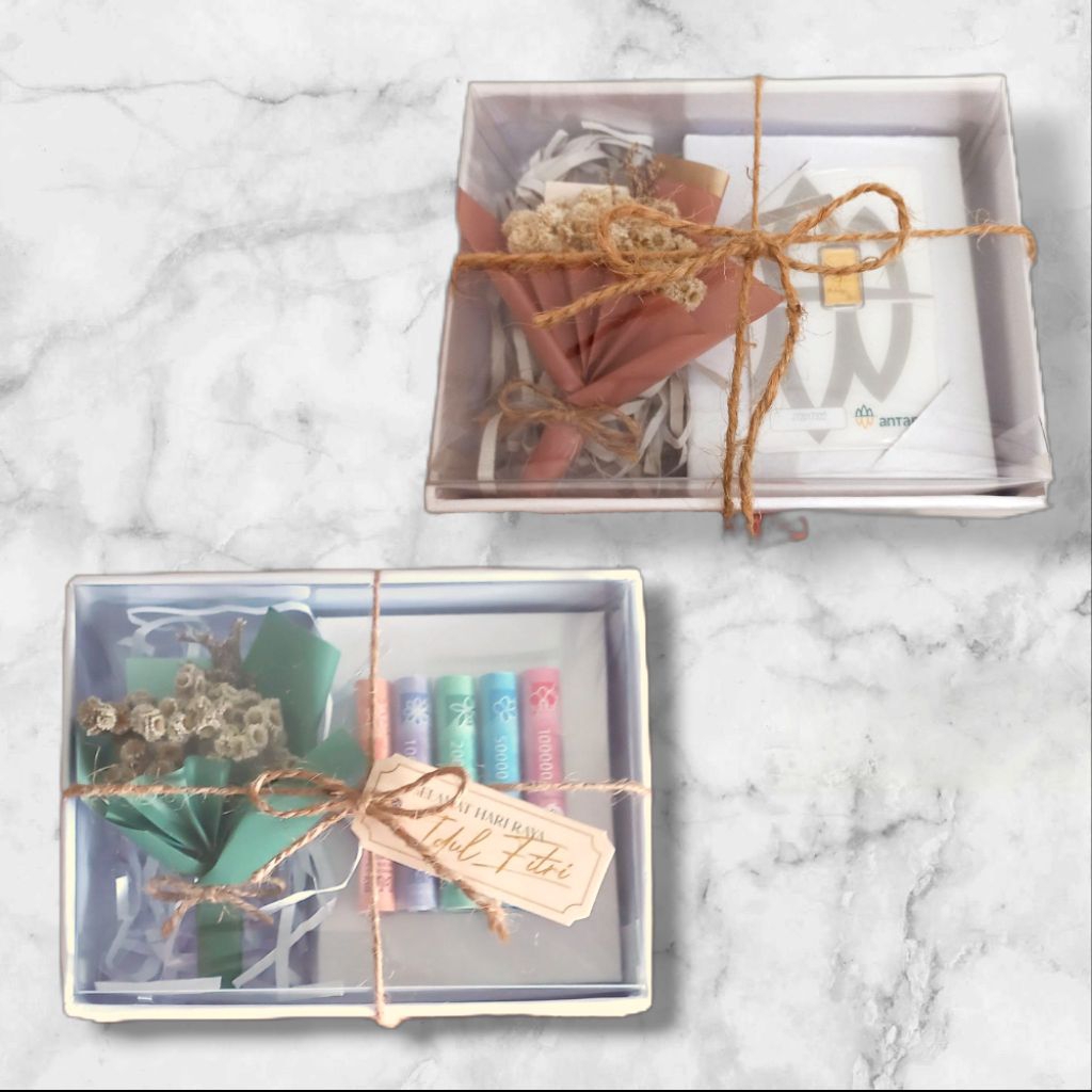 Jual Kotak Hadiah Kado Emas dan Uang Putih Tutup Mika Untuk Hadiah ...