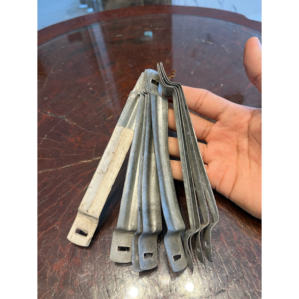 Jual Klem Cantolan penyangga talang air 4" inch | Shopee Indonesia