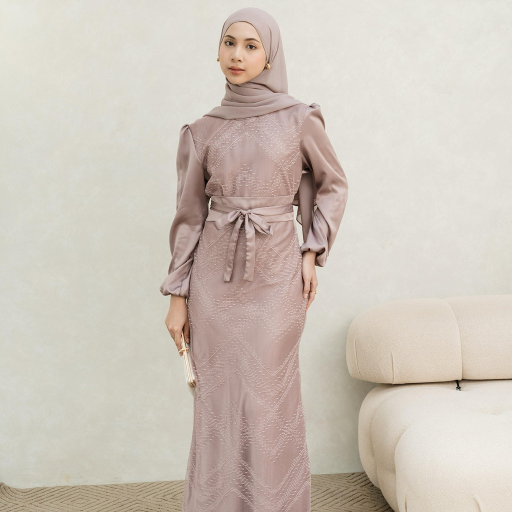 Jual DRESS LACE - Padaka Attire - Satin Gamis Lebaran Elegan Polos Silk ...