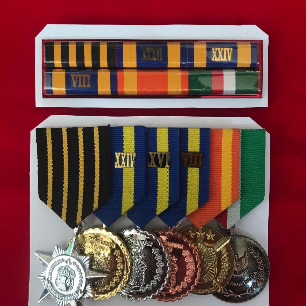 Jual Set PITA TANDA JASA, TANDA KEHORMATAN, SATYA LENCANA PDH POLRI ...