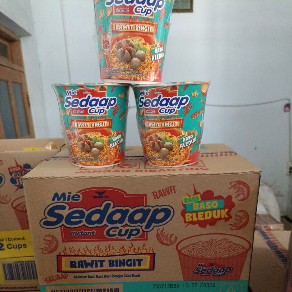 Jual 1 dus Mie Sedaap Cup Rawit Bingit Rasa Baso Bleduk, Rasa Ayam ...